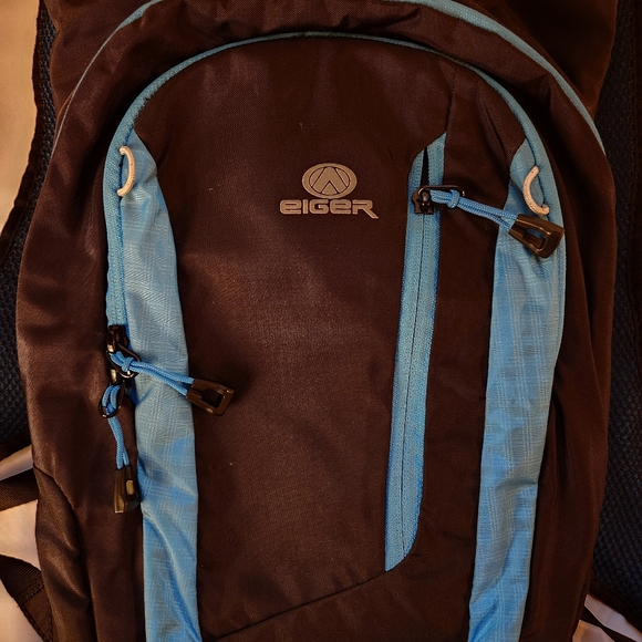Eiger | Bags | Eiger Glaciermx Hydration Hiking Backpack Black Blue ...